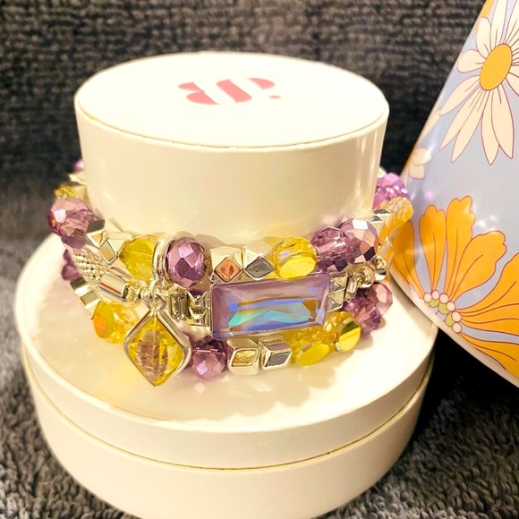 Bomb Party | Jewelry | Bomb Party Spring Stack 224 Think Like A Queen ...